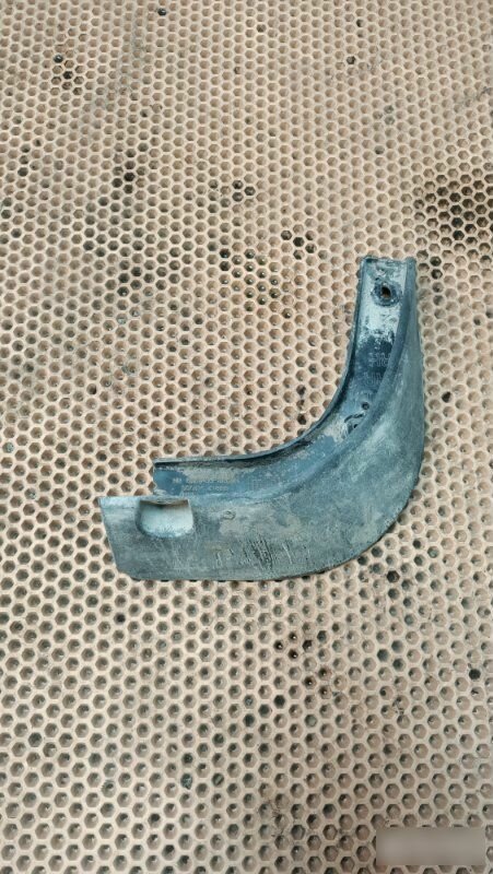 Брызговик задний правый Kia Ceed ED G4FC 2007 Б/У с пробегом