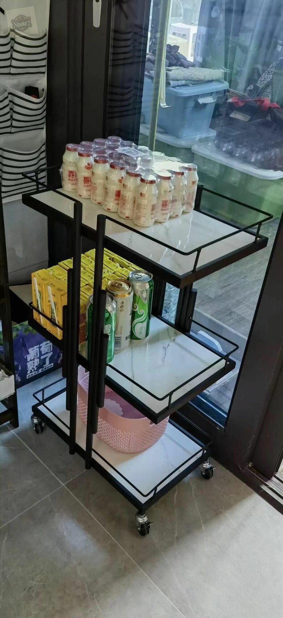 Тележка косметологическая на колесиках, парикмахерская этажерка для мастера, трехъярусная Амур, золотая