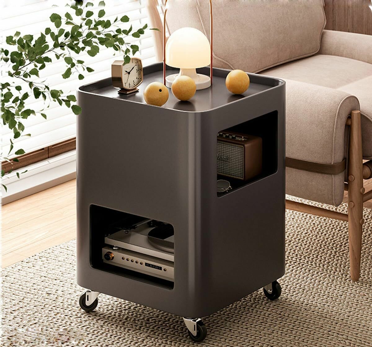 Приставной столик