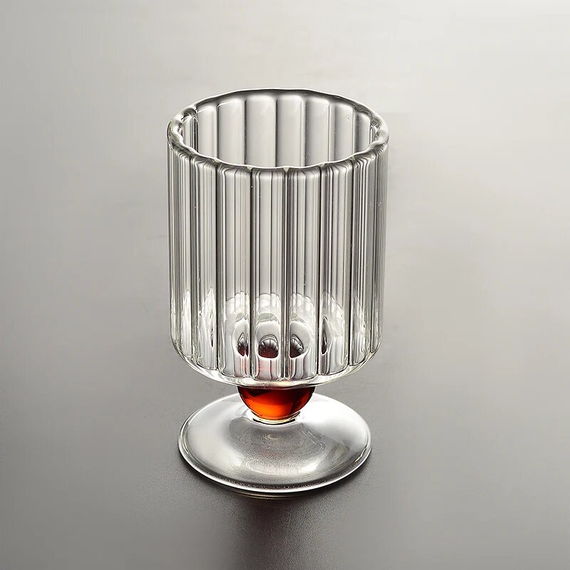 Винтажный стеклянный бокал для вина 200 мл