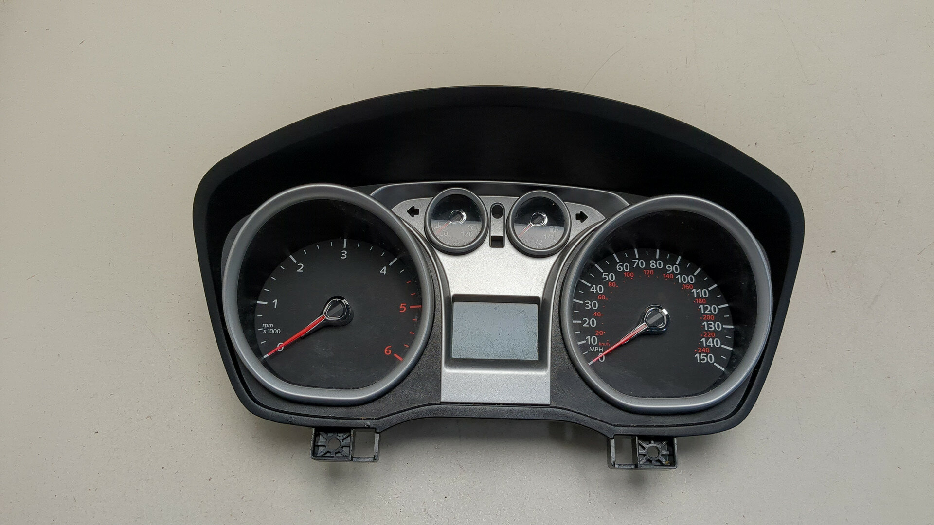 Приборная панель Ford Focus 2 Б/У