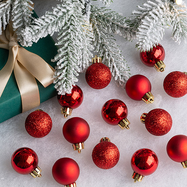 Набор пластиковых шаров Блеск 3 см красный, 14 шт, Winter Deco, 020458