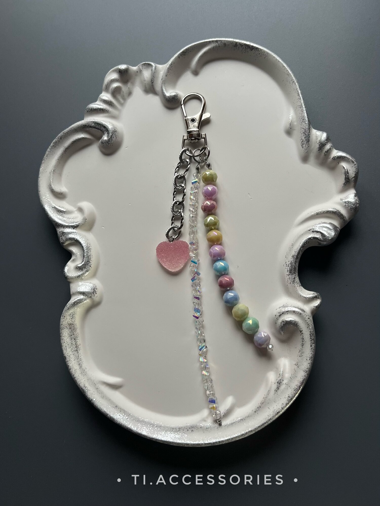 Украшение на сумку