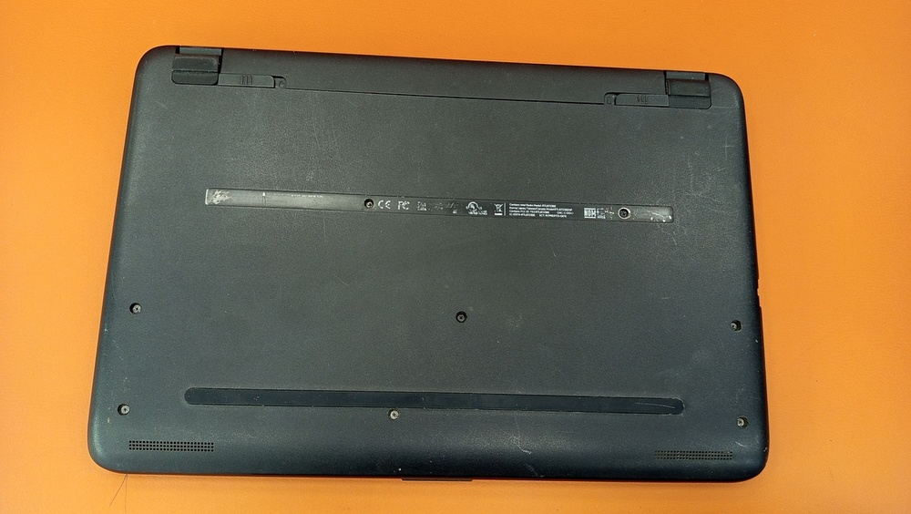 Ноутбук HP RTL8723BE1T1R; A6-6310, Radeon R4 series, 4 Гб, Нет, 500 Гб, уценка, б/у