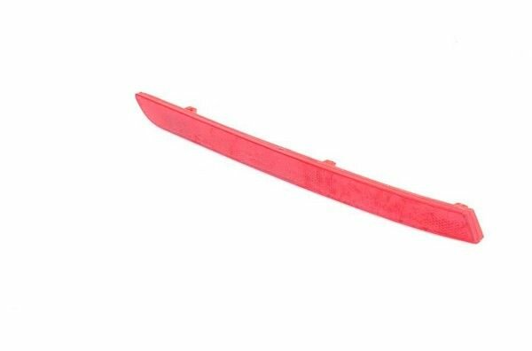 Светоотражатель бампера R T5,5 10-15 BSG 90-806-004