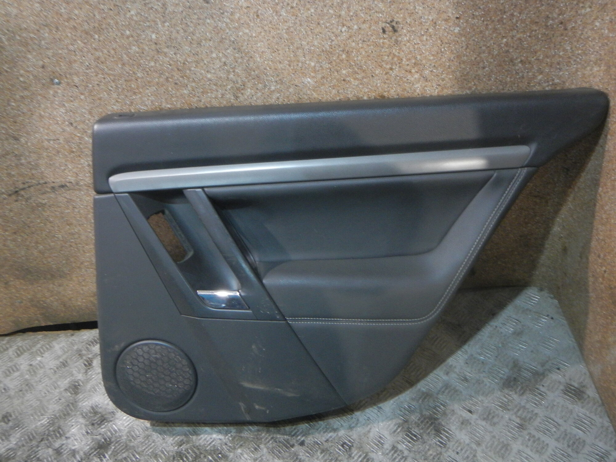 Б/У Обшивка двери задней правой, Opel (Опель)-VECTRA C (02-) OPEL VECTRA C (02-) Седан. Царапины. 538738 GENERAL MOTORS а...