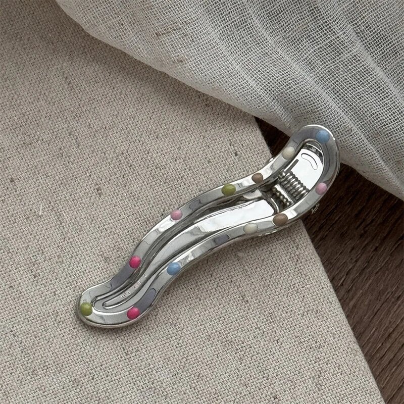 Серебристые заколки-крабы Y2K для женщин 03