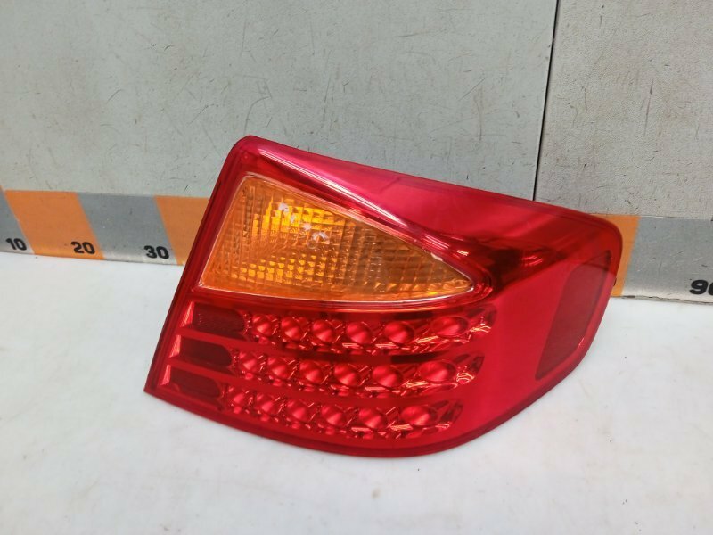 Б/У наружный, оригинал Фонарь задний правый Nissan Skyline 2006 V35 369552 NISSAN арт. 26550AC525