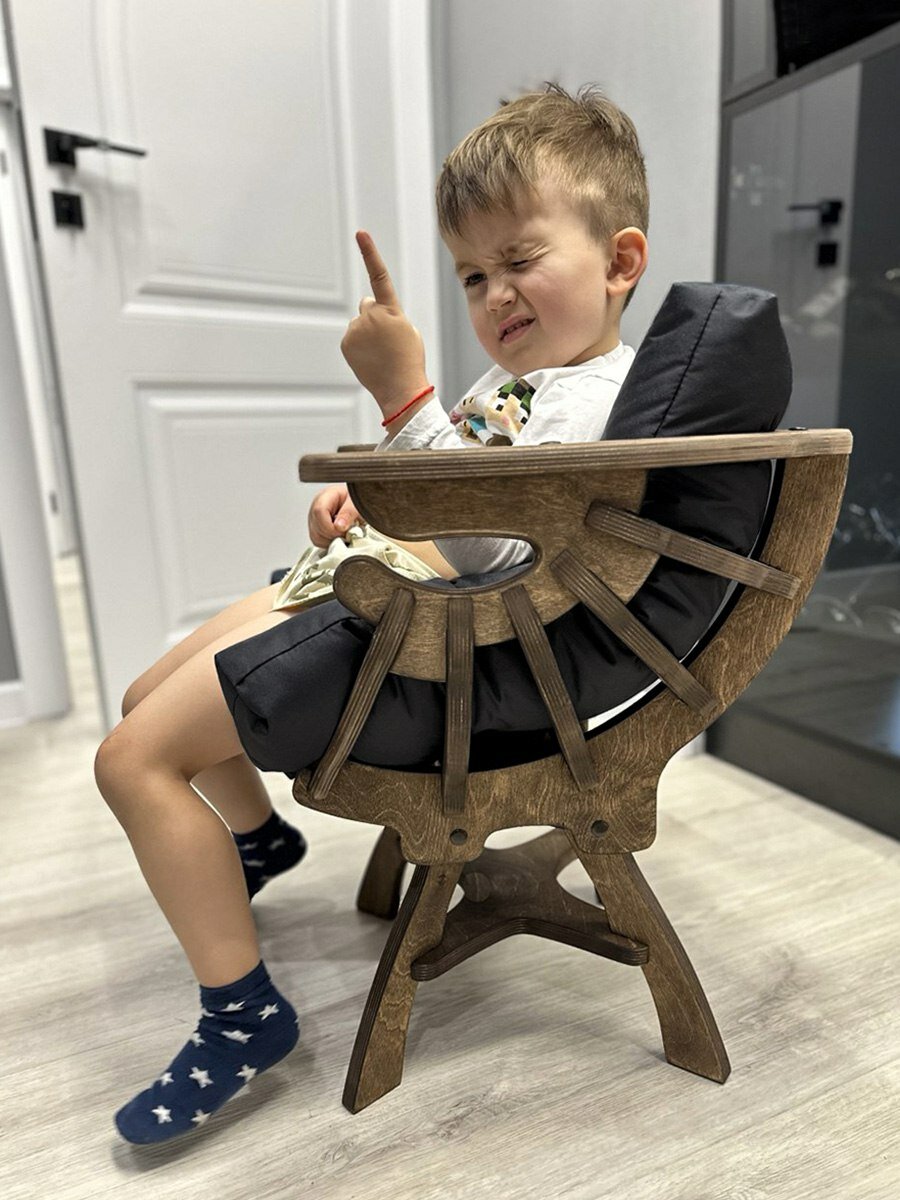 Детское кресло-ракушка Лига Мебели, дерево, с подушкой, максимальная нагрузка 50 кг