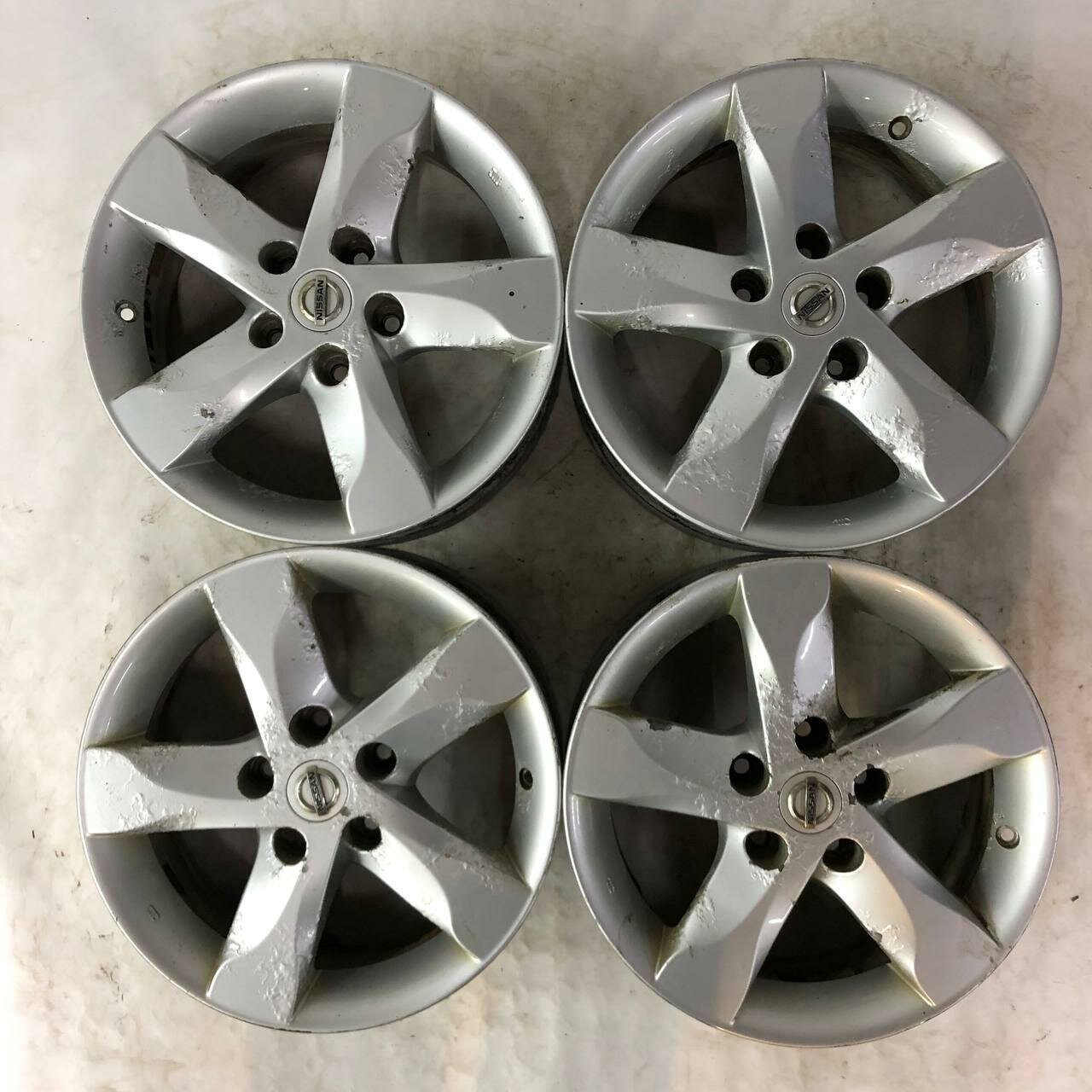 Колесные диски Nissan 16x6.5 PCD 5x114.3 D66.1 ET40 (оригинал)