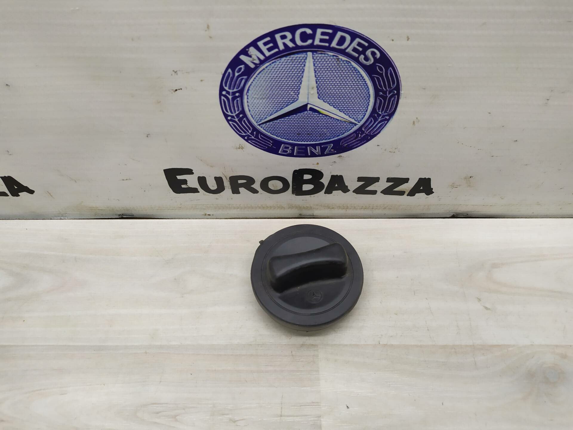 Крышка топливного бака Mercedes W215 A2154700005