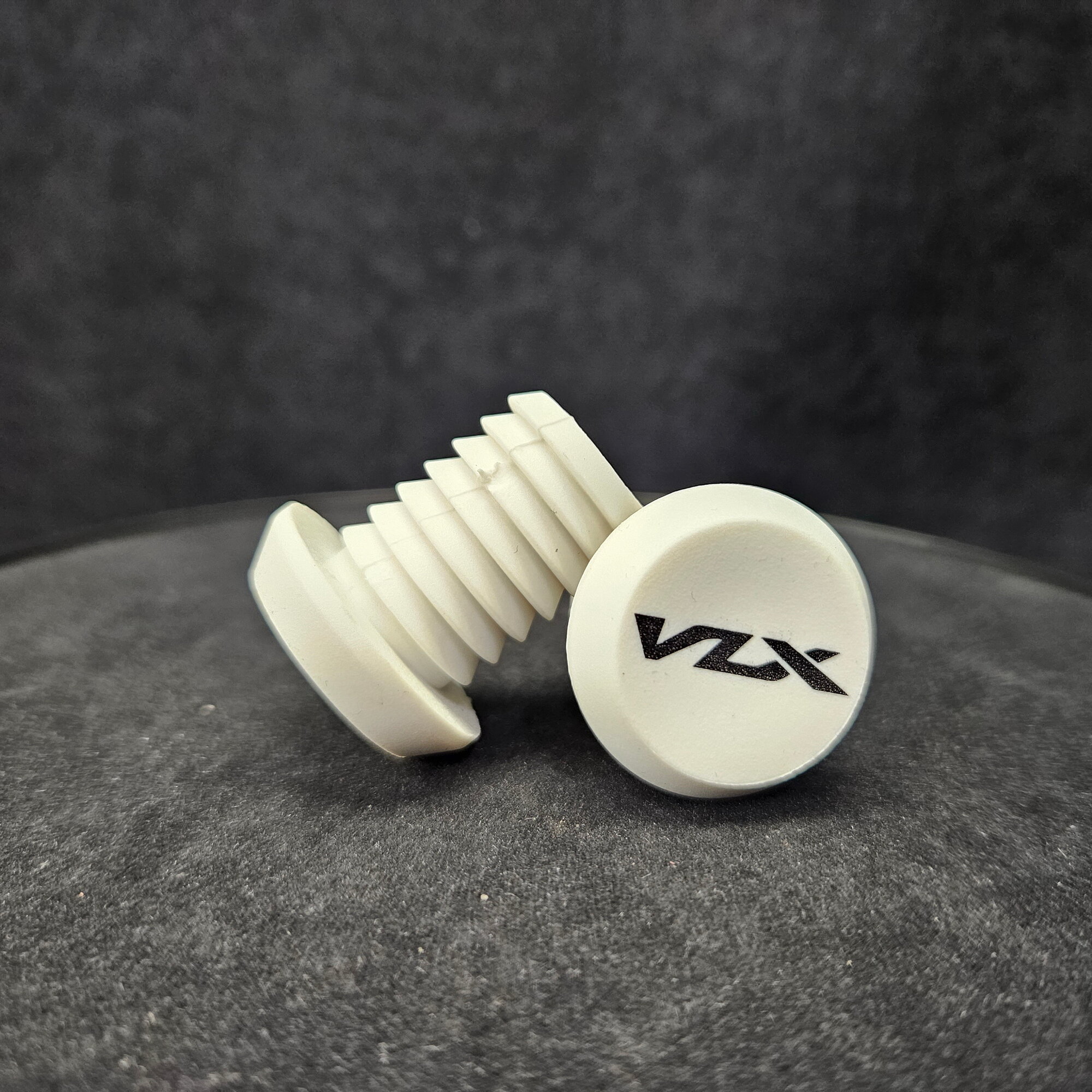 Заглушки руля (баренды, грипстопы) VLX, аналог ODI, пара, белые