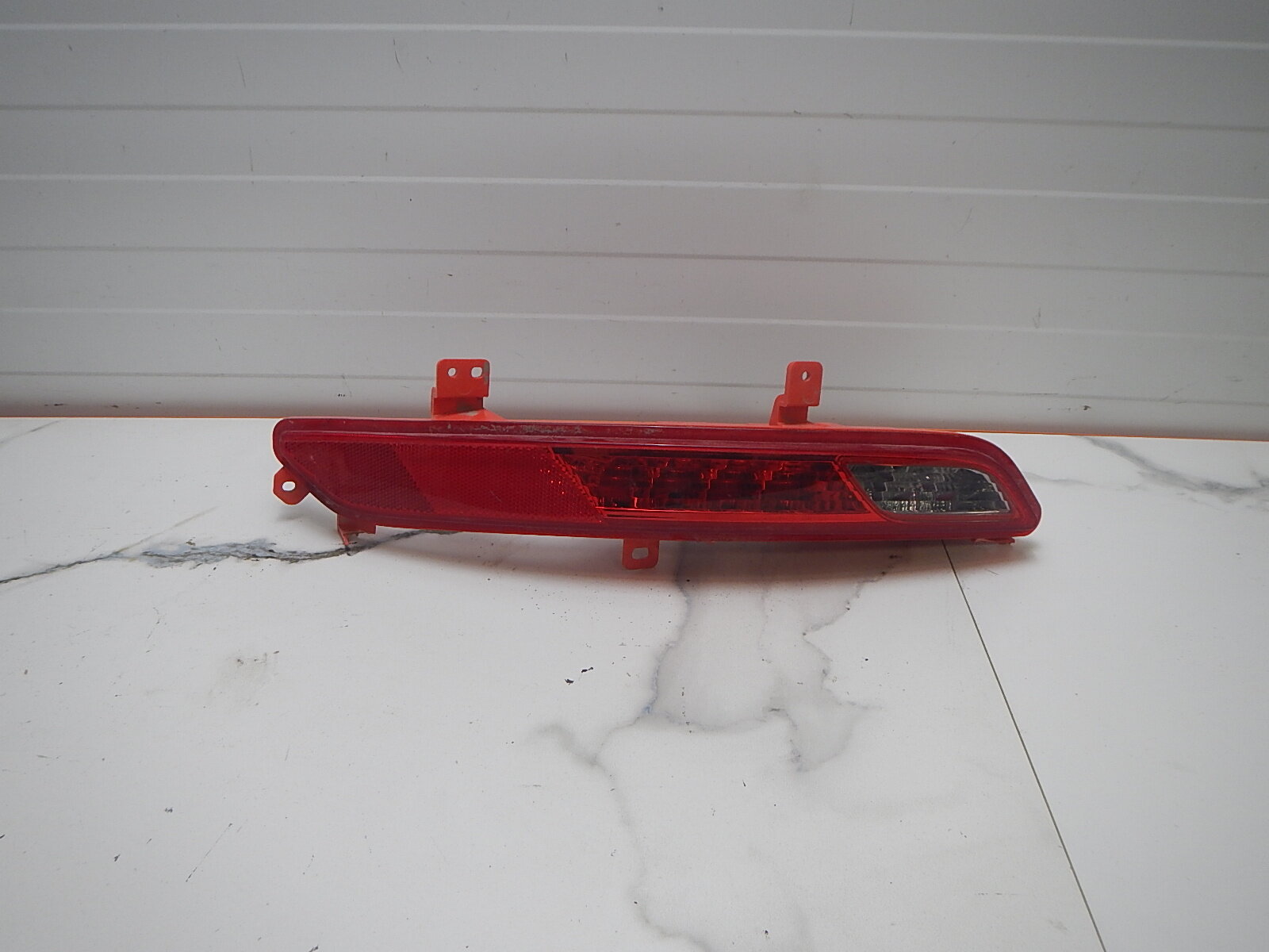 Б/У Фонарь задний противотуманный левый, Geely (Джили)-TUGELLA (20-) GEELY TUGELLA (20-) Царапины, Сломано 3 крепления 6...