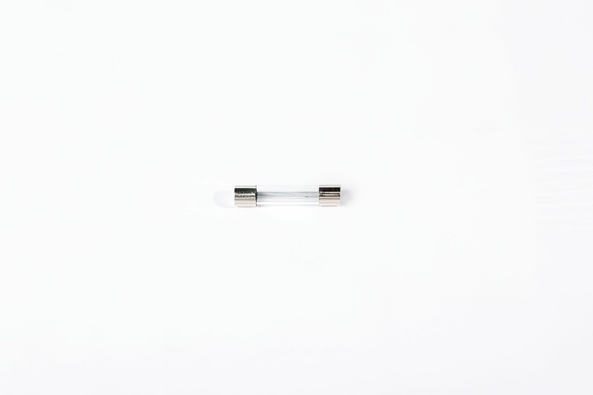 Предохранитель стеклянный 25A Ауди, КИА, Хендай 21-07937-SX STELLOX