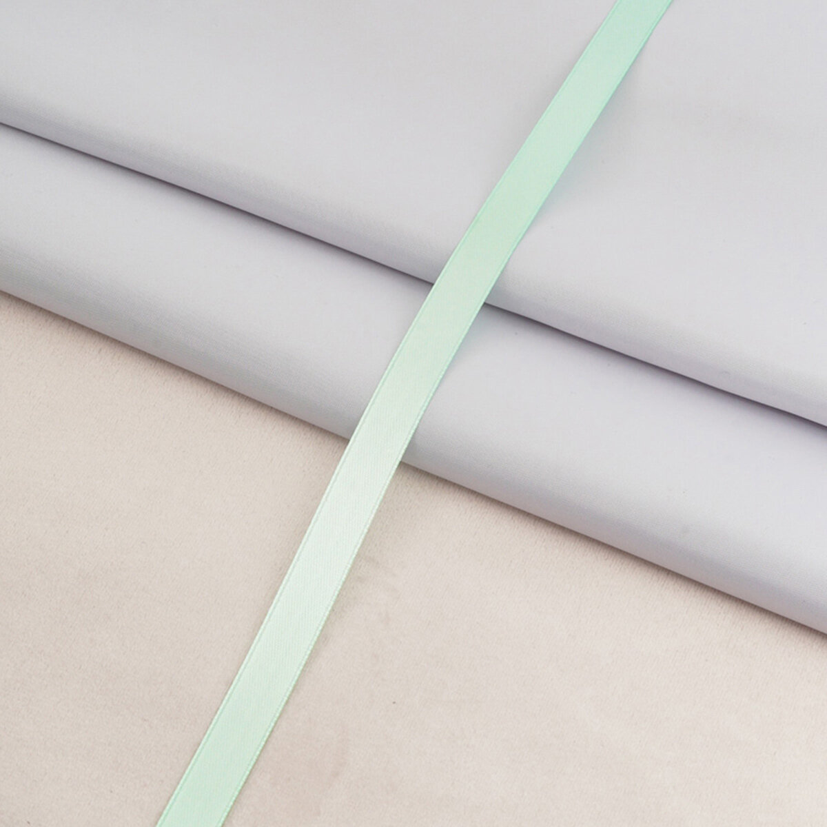 6102-0002 Лента атласная двусторонняя 12мм*22,86м (C1153 мятный), 22.86 м