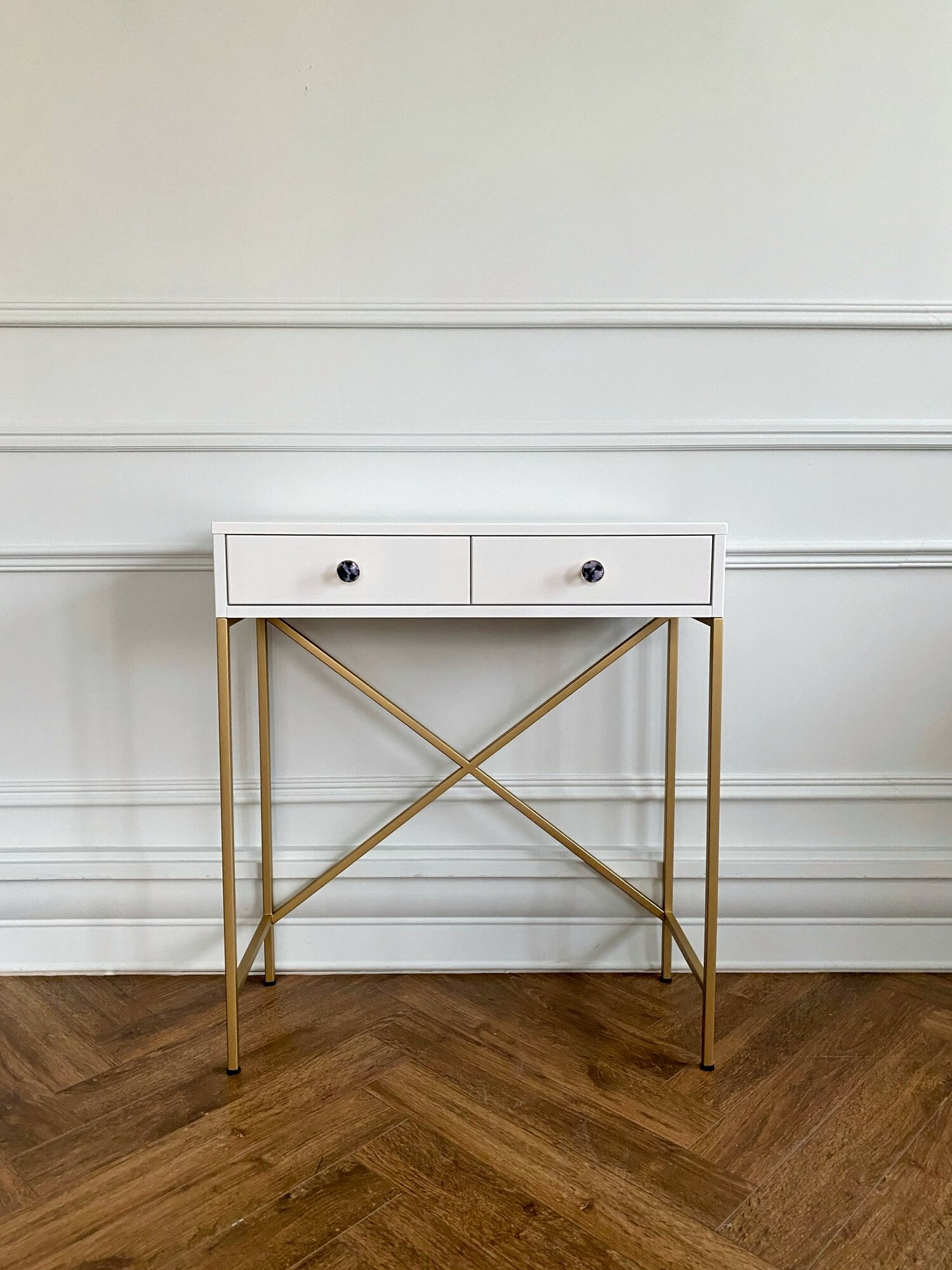 Консоль Равенна 244445 с двумя ящиками белого цвета RAL 9003 на золотистом металлическом каркасе