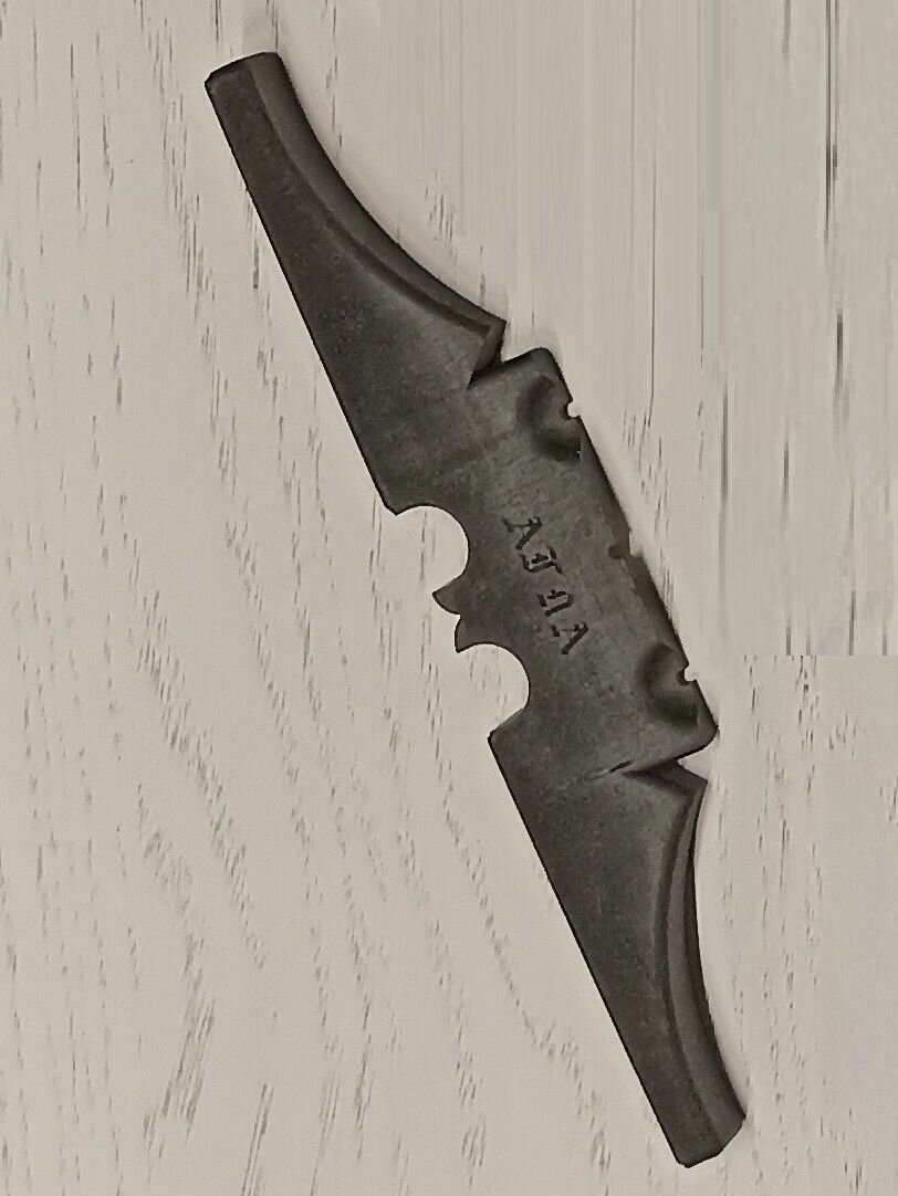 Подставка под струны (мостик) для малой домры 3х струнной