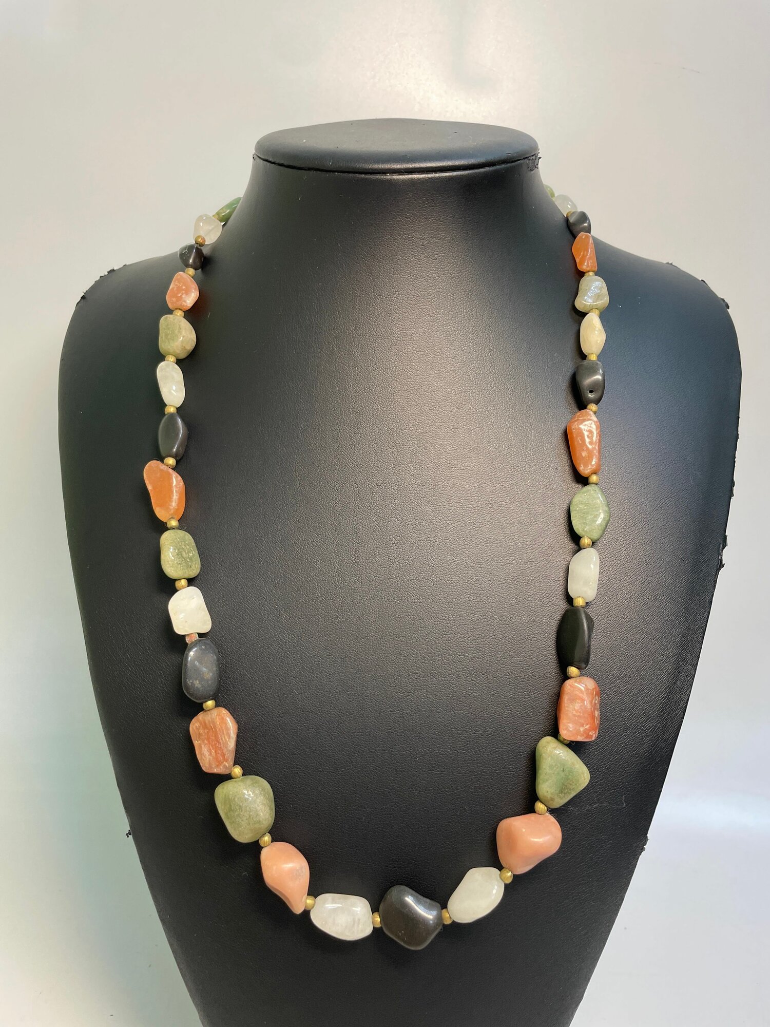 Винтажные бусы, натуральные камни, самоцветы, времен СССР, длина 66 см.