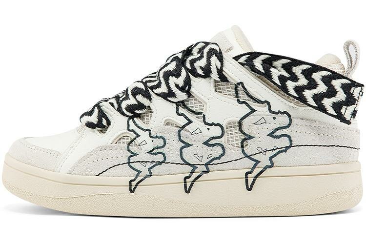 Кроссовки 1300