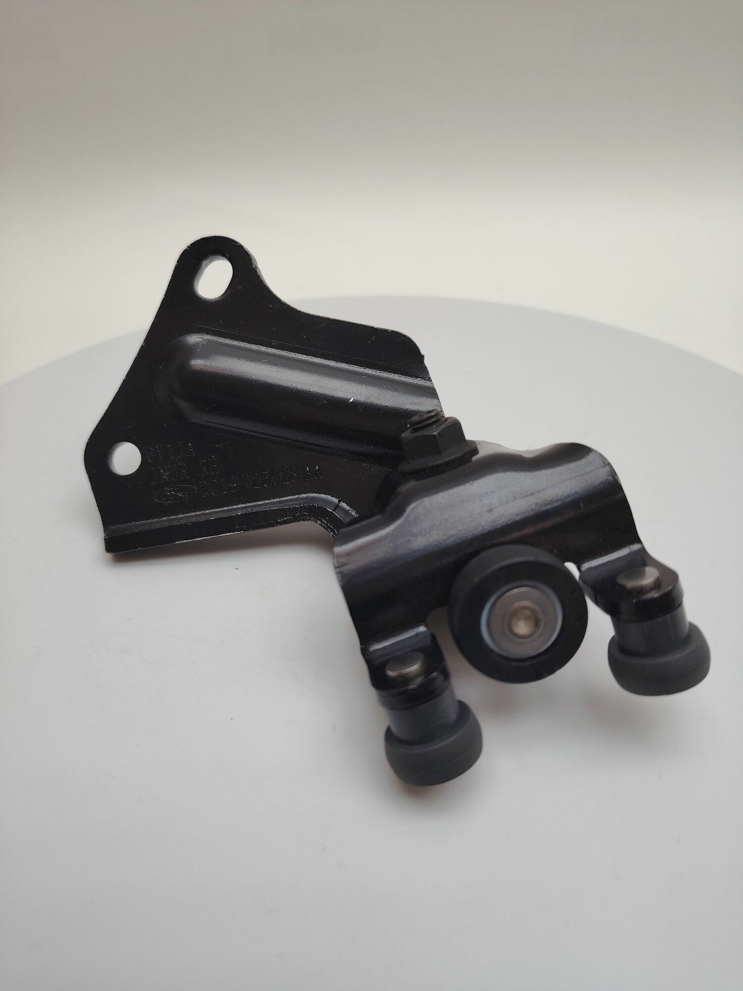 Ролик двери сдвижной верхний Ford Transit