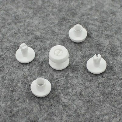 Клепки 5 мм белые пластиковые (10 шт)