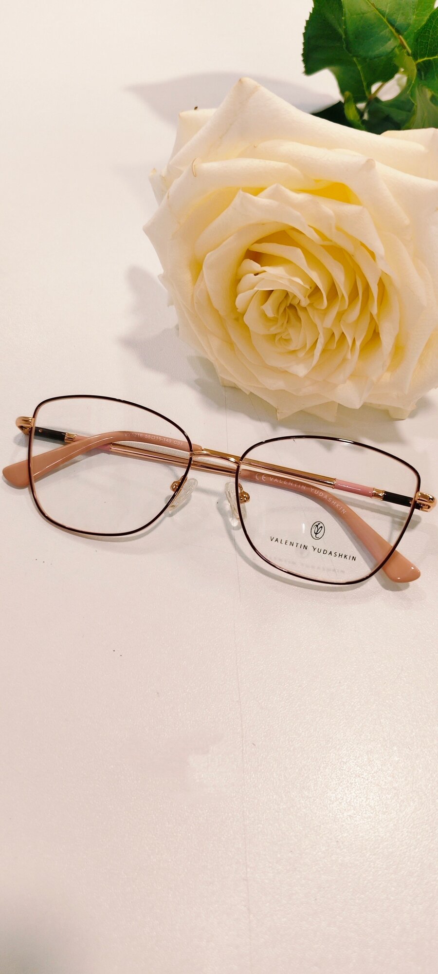 Оправа Valentin Yudashkin 5216 c33, в цвете розовое золото, бабочка.