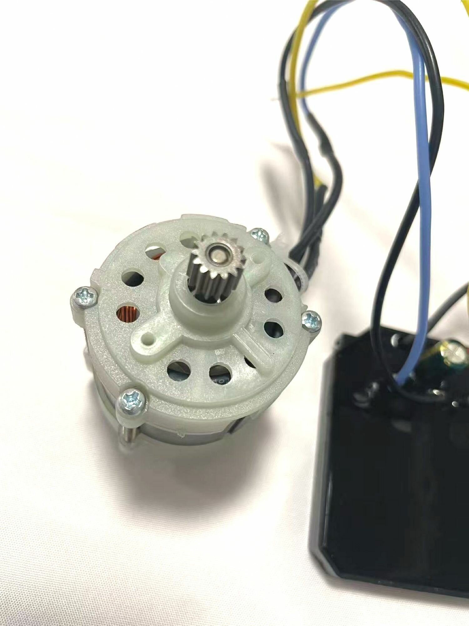 Замена бесщеточного двигателя на 4/6/8-дюймовый аккумуляторный двигатель бензопилы