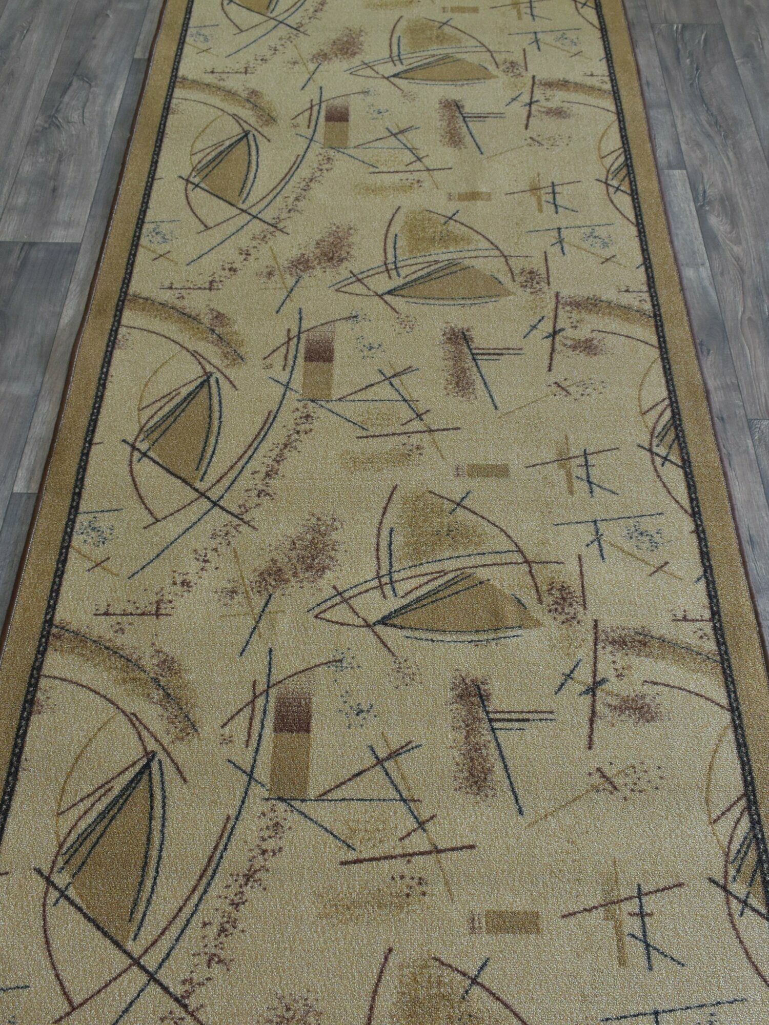 Ковровая дорожка на отрез, 1.3*3 м, на войлоке, Carpet World, 101, коричневая