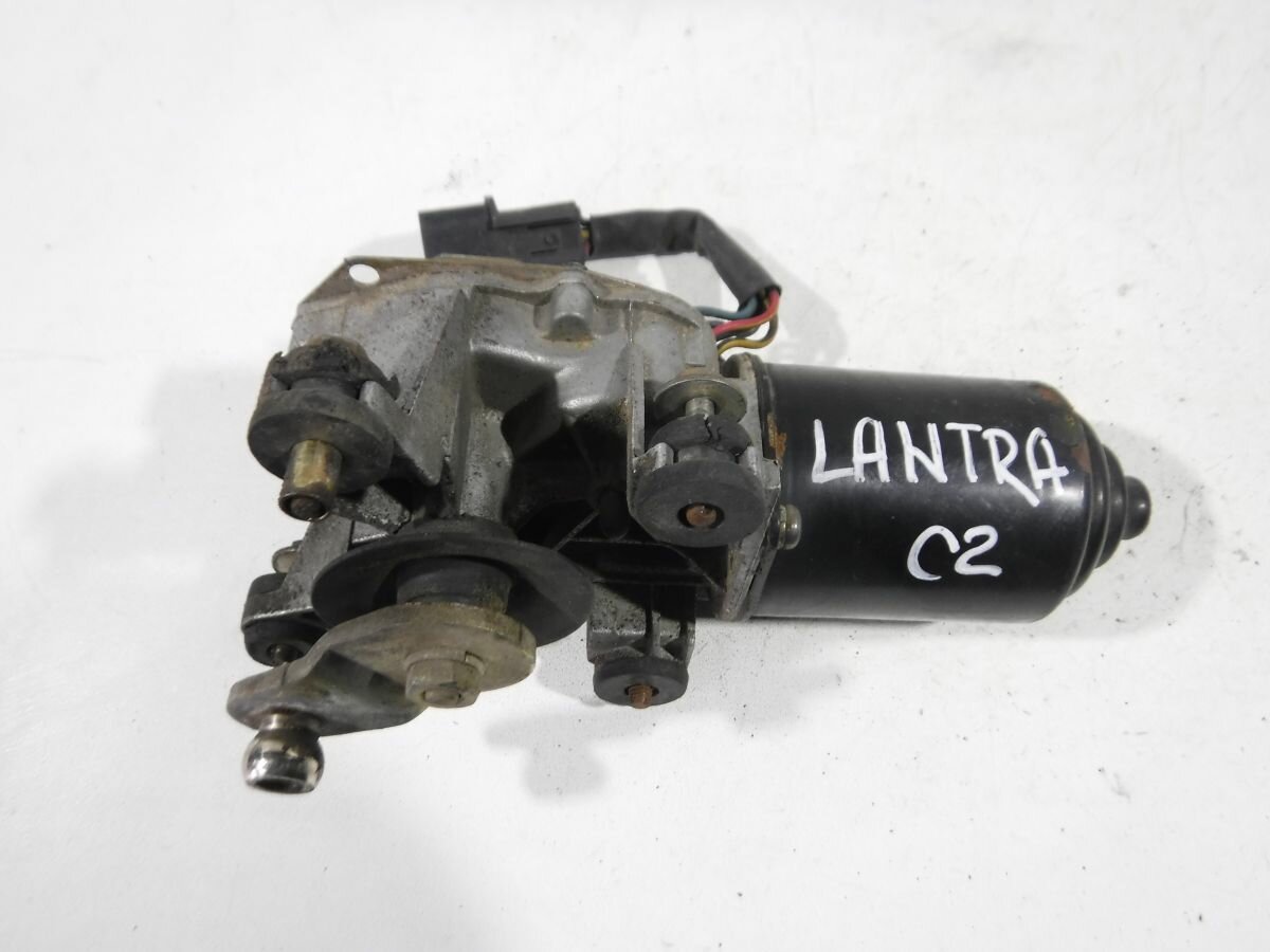 Моторчик стеклоочистителя передний Hyundai Lantra I (1990—1995) 9810028100