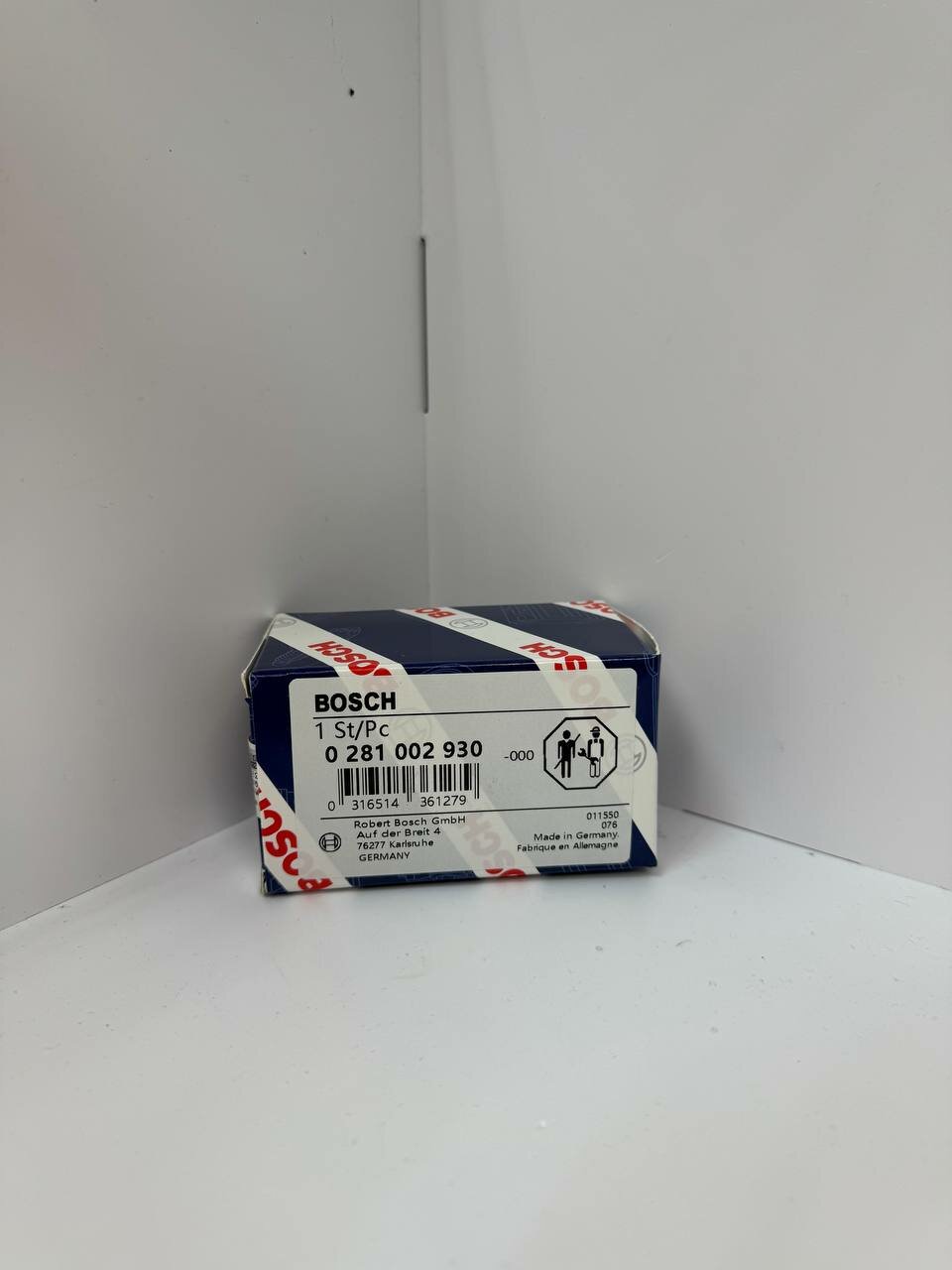 Датчик давления топлива BOSCH / ГАЗон Next / ЯМЗ-534,536 / MAN дв. D0834 (0281002930) .