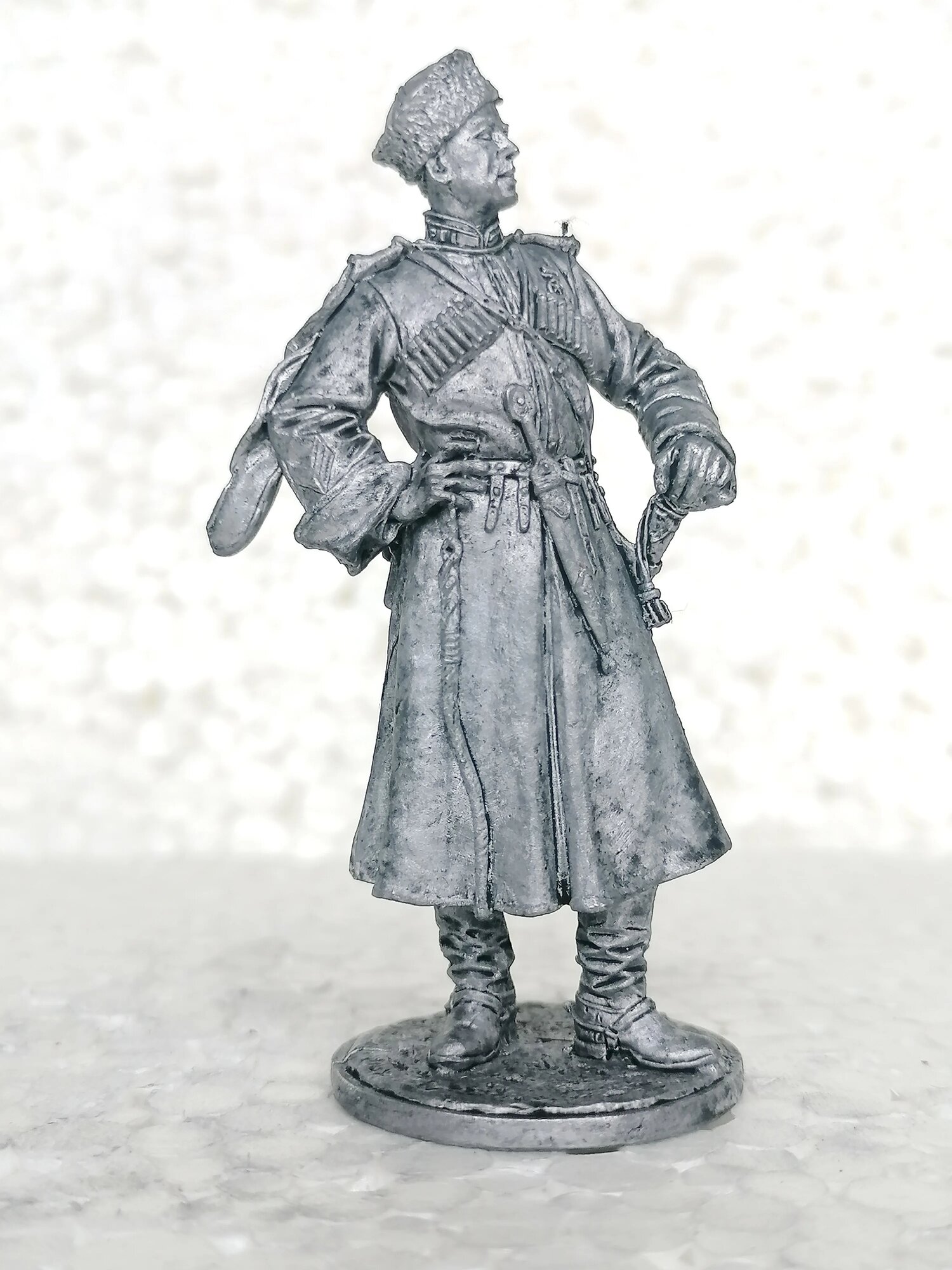 Статуэтка - Фигурка "СССР, Майор Терских казачьих кавалерийских частей РККА, 1939-43 гг, оловянный солдатик 54 мм"