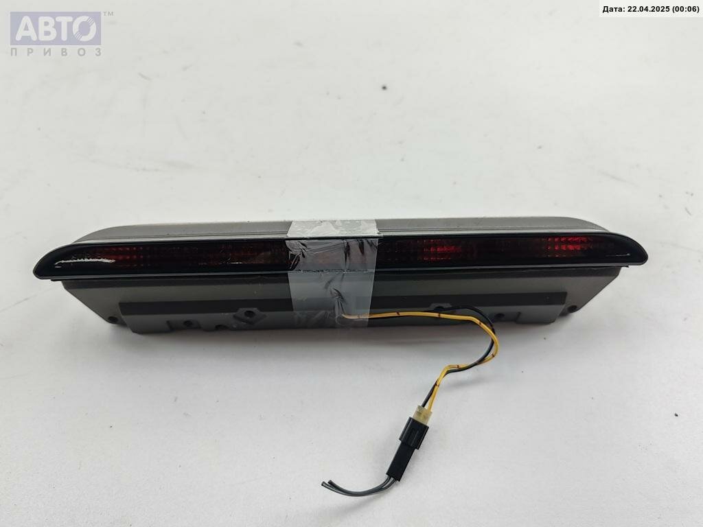 Фонарь стоп-сигнал Subaru Forester (2002-2008)