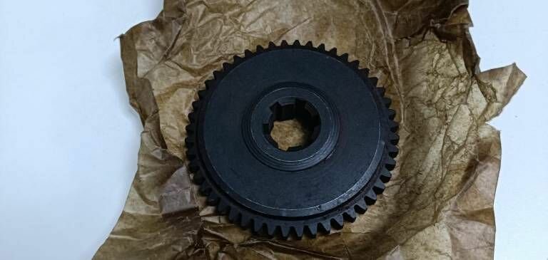 КМЗ шестерня 010.37.164 на задний ВОМ минитрактора КМЗ-012