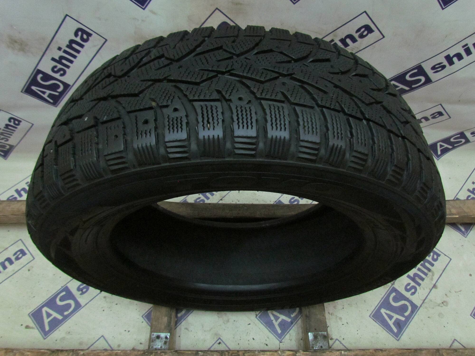 Toyo Observe G3-Ice 205 60 R16 зимние шипованные БУ шины 10-20% износ , артикул 0025819