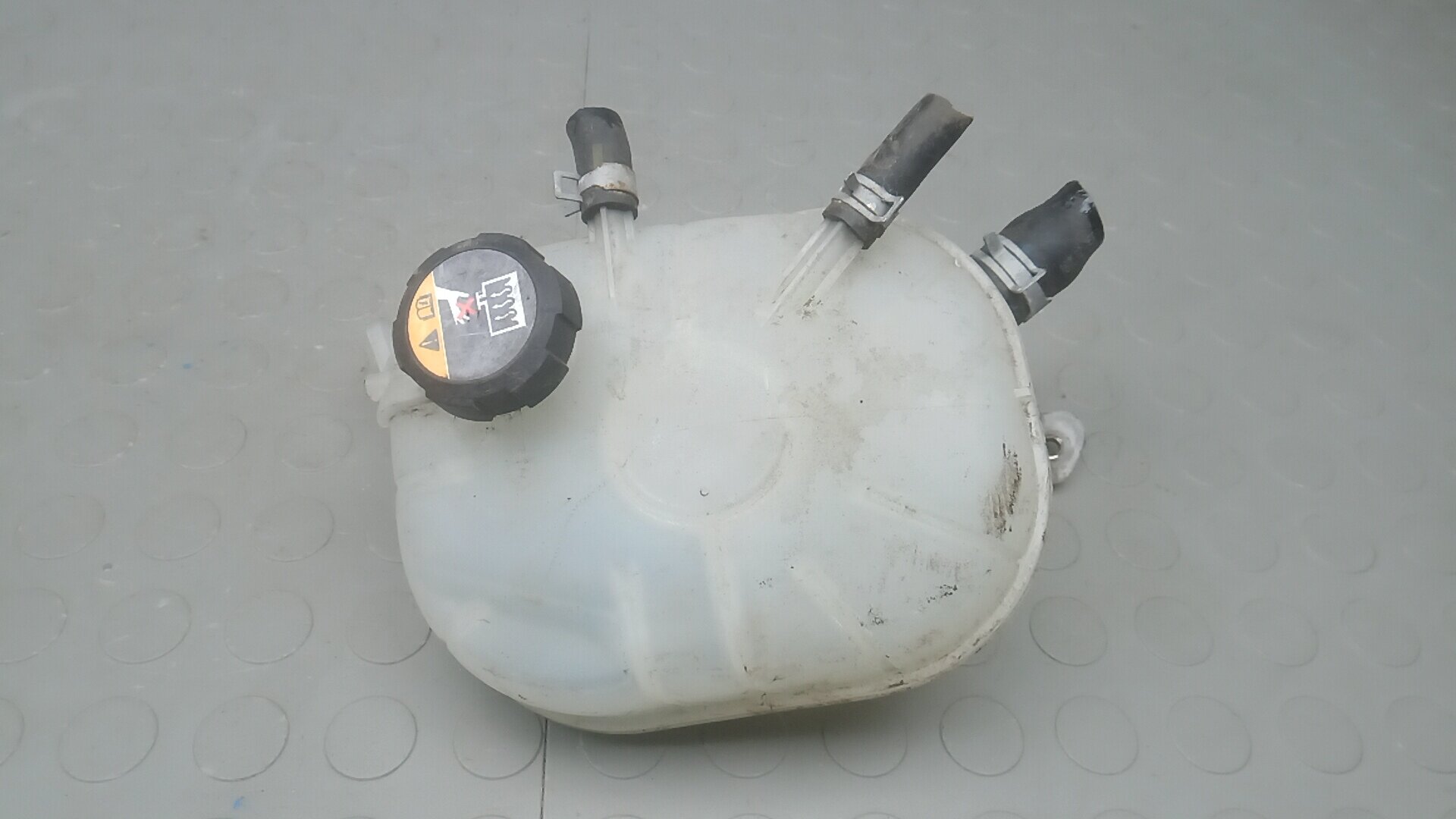 Бачок расширительный HYUNDAI KONA, Номер 25430J9110, 25330D3000