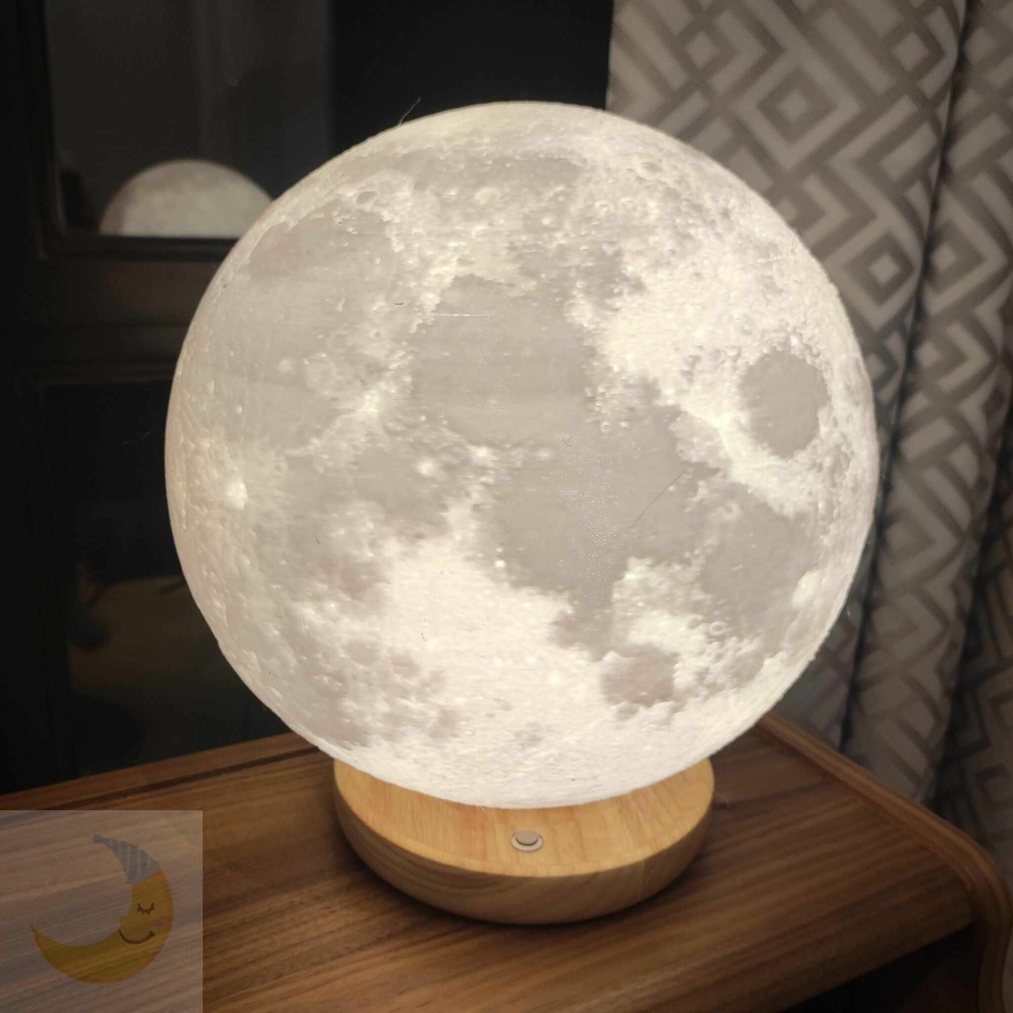 Парящий глобус Луны 3D d 18 см дерево GlobusOff