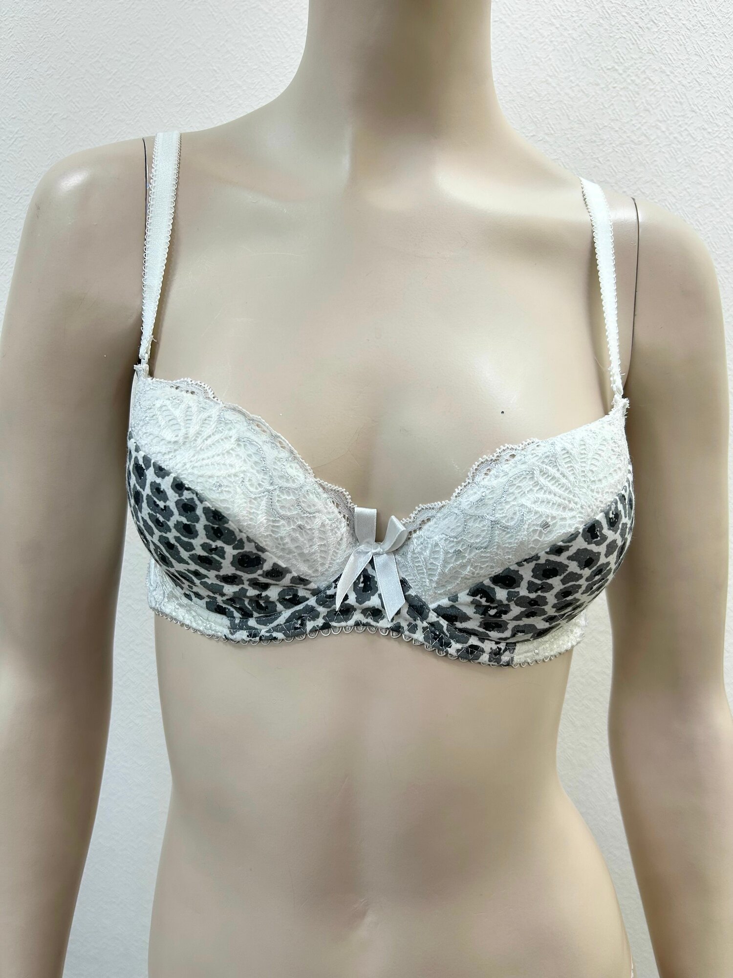 Бюстгальтер