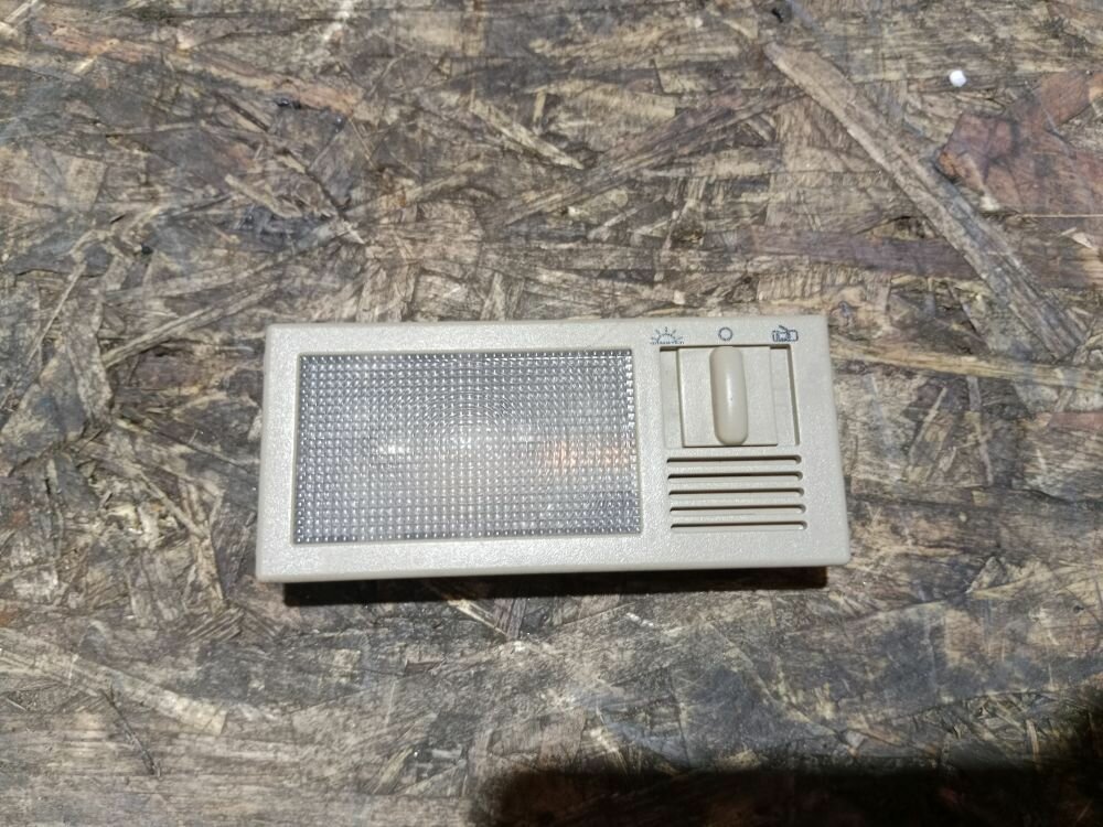 Плафон салонный Vortex Estina I (2008 2012) Б/У с пробегом