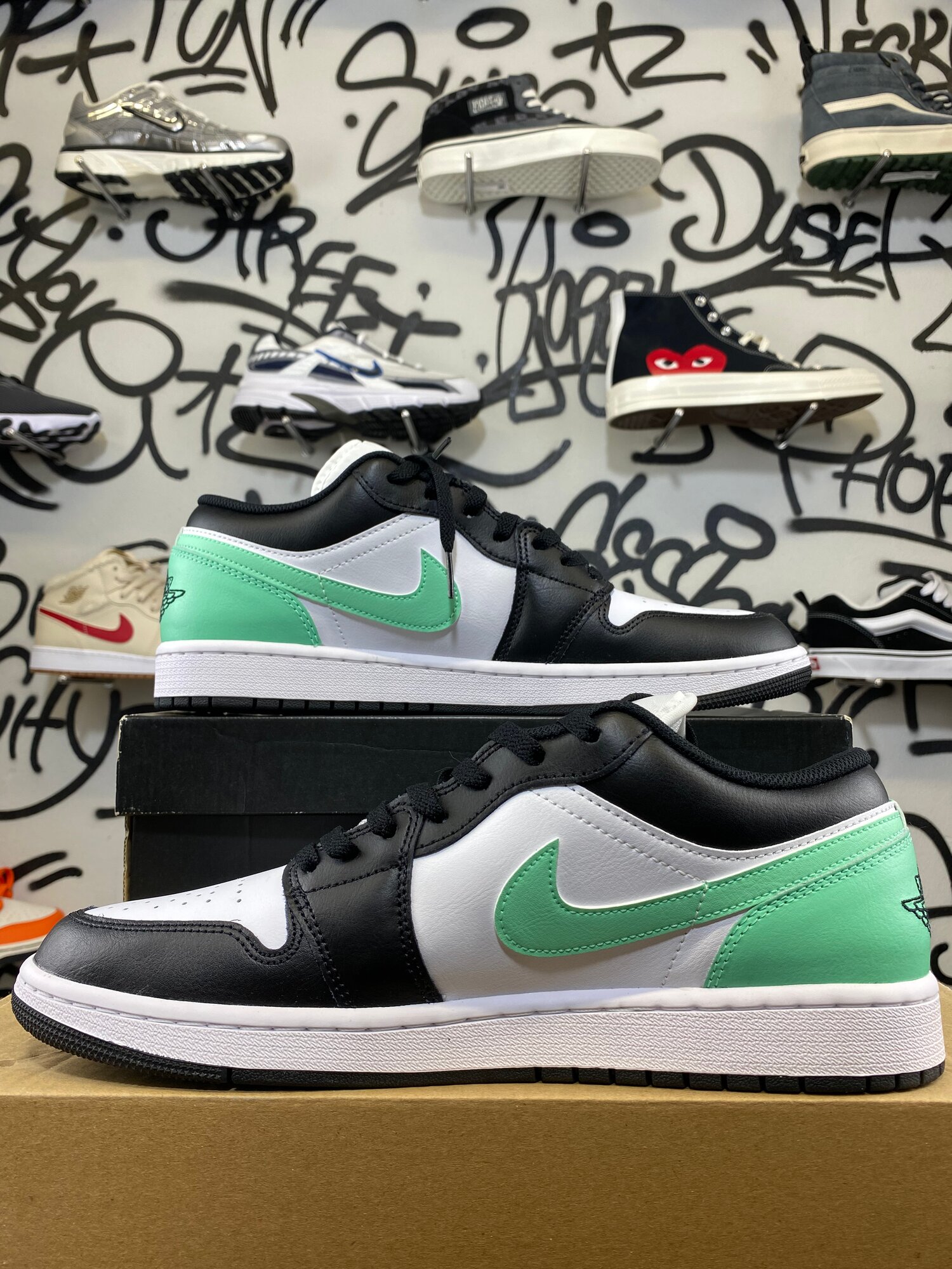 Кроссовки NIKE AIR JORDAN LEGACY 312 LOW GREY