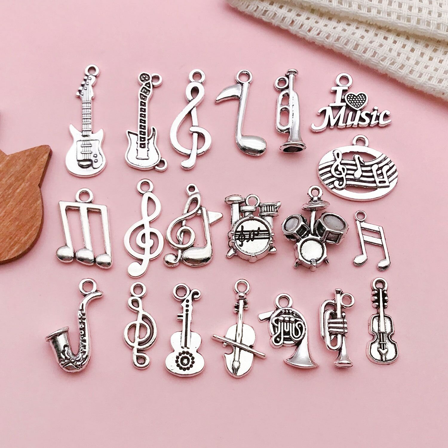 20 наборов в стиле "античное серебро" (музыкальная серия) для создания украшений.