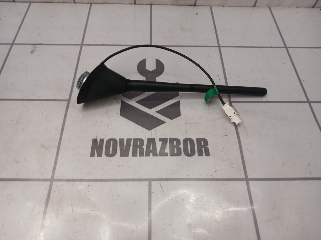 Антенна Skoda Fabia 2007-2015