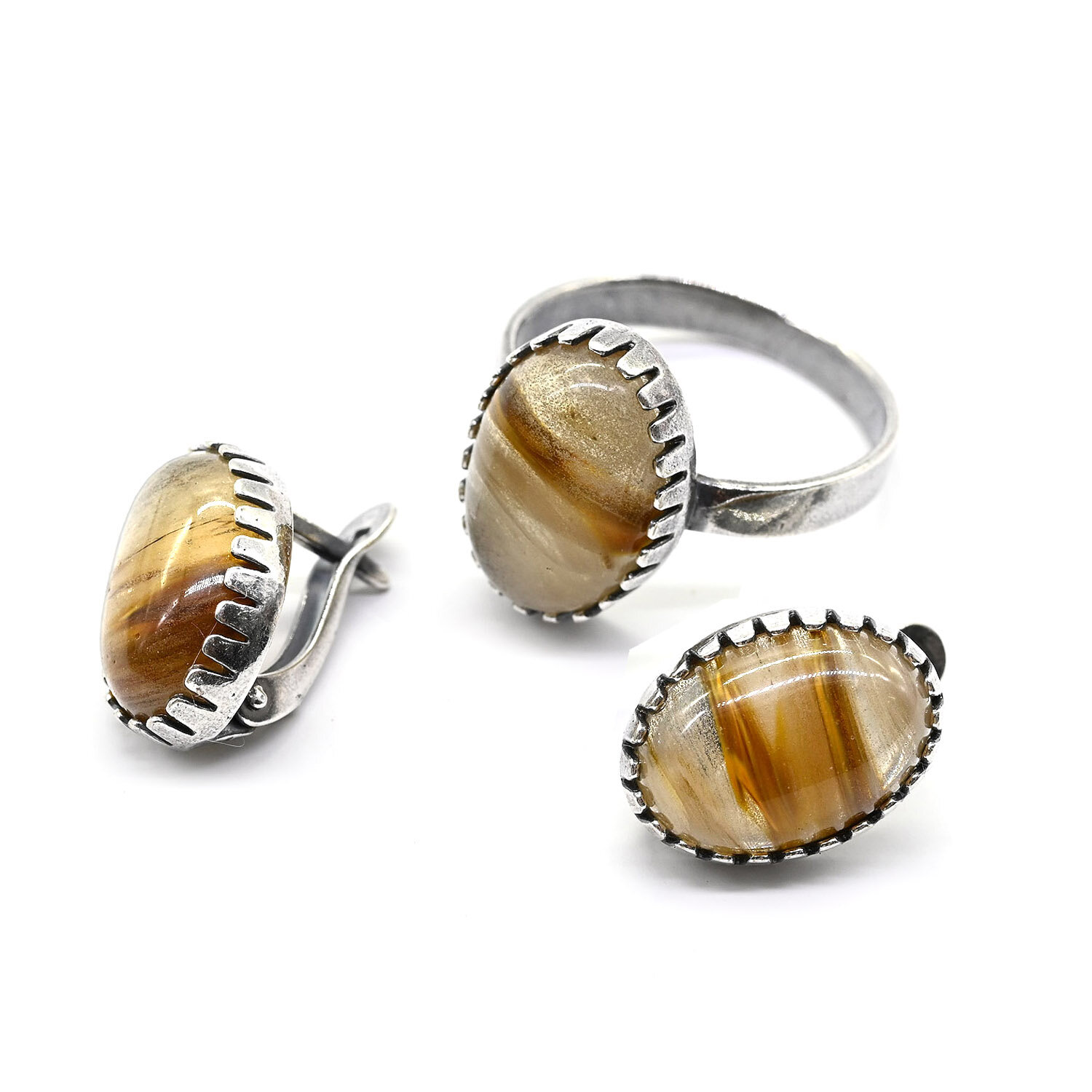 Комплект бижутерии: кольцо, халцедон