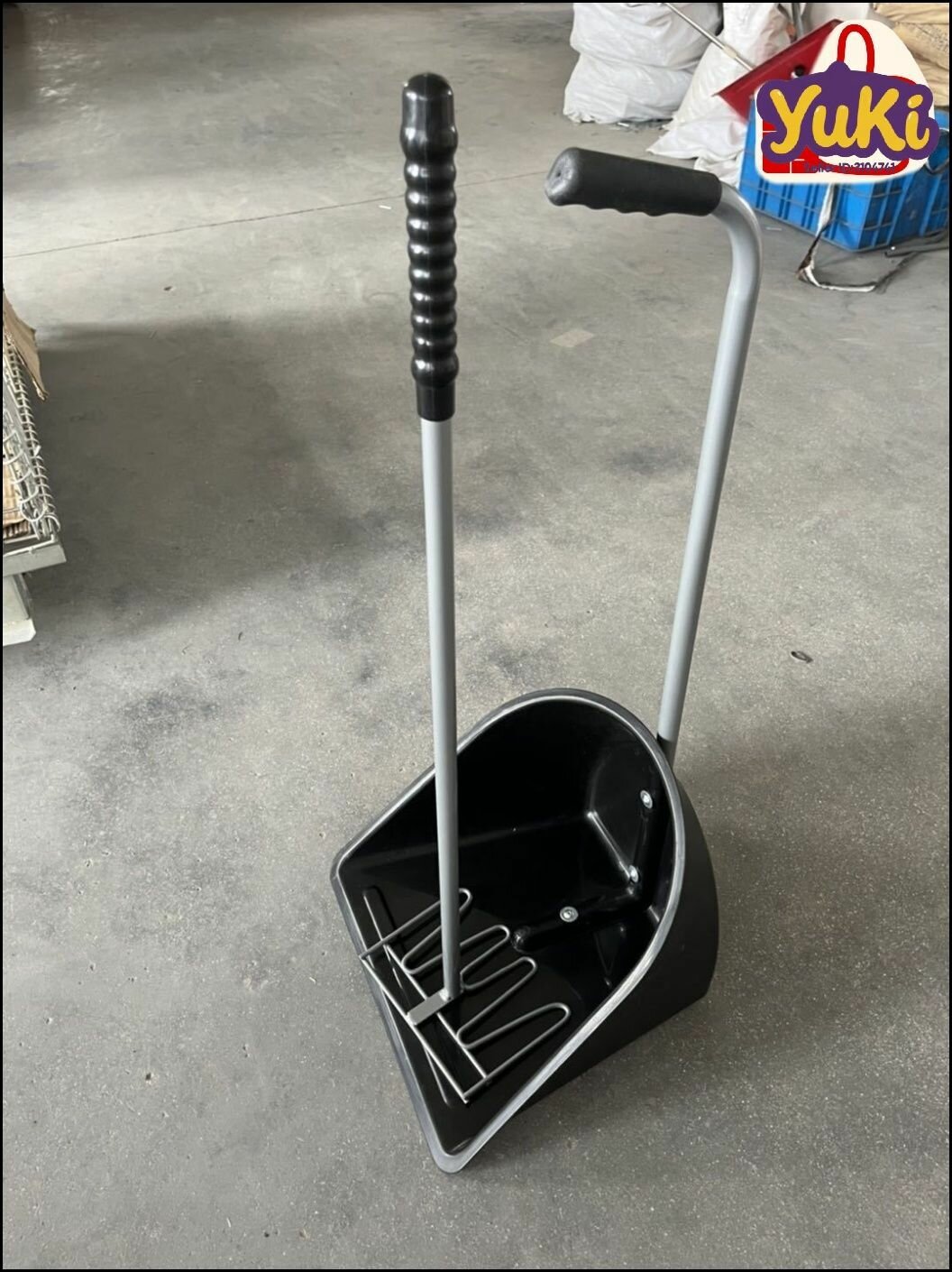 Бестселлер EKKIA вилы и совок для навоза