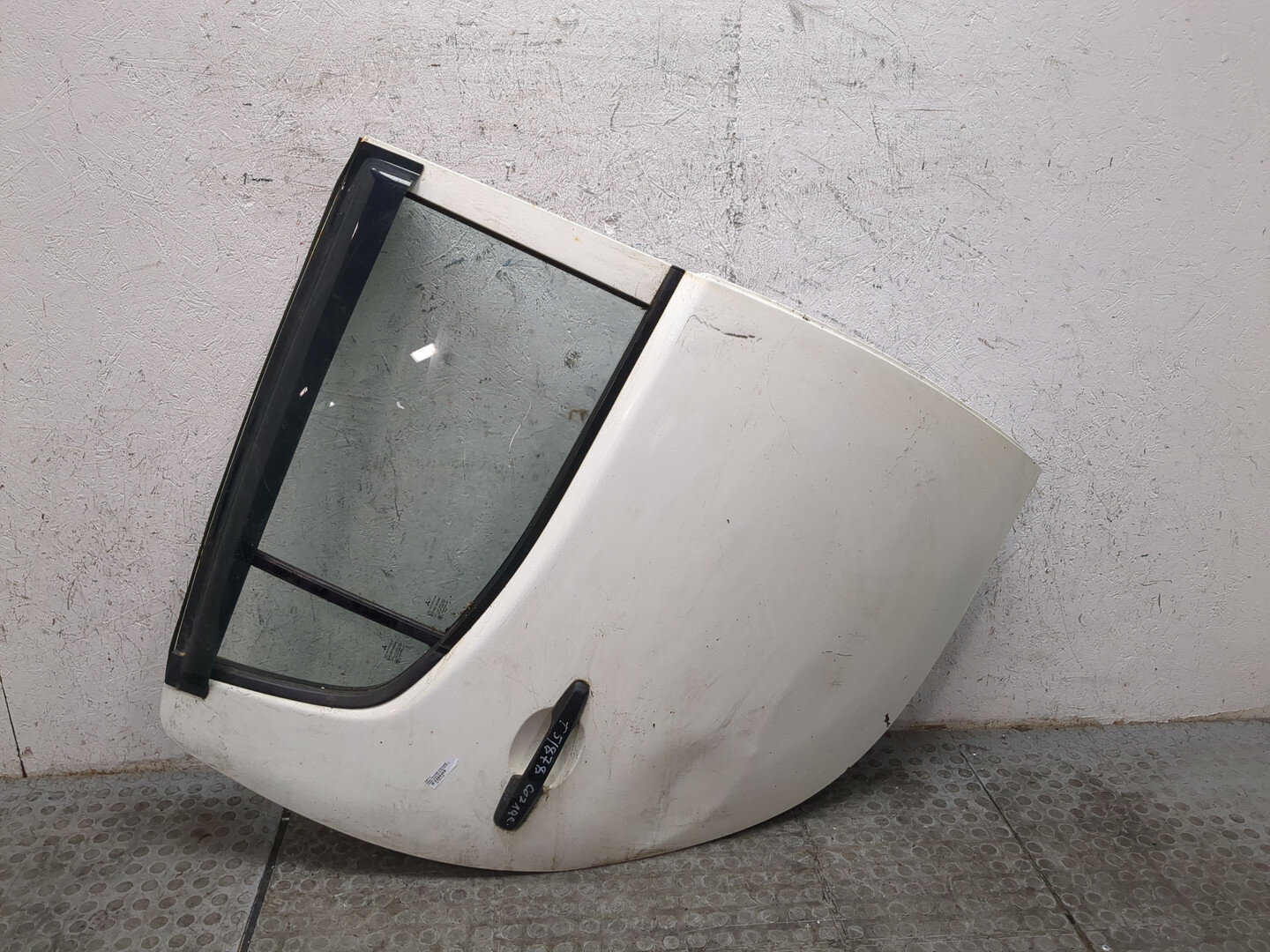 Дверь боковая (легковая) правая задняя Mitsubishi L200 Б/У