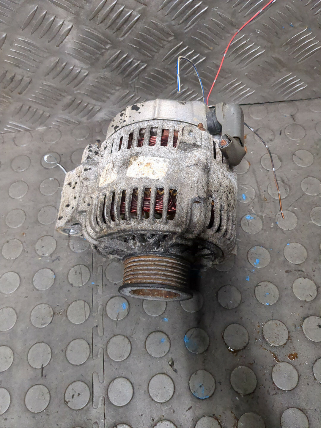 Генератор Lexus LX Б/У