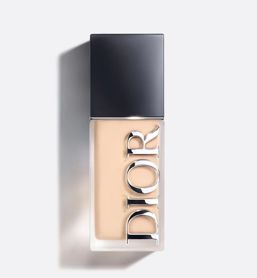Тональный флюид DIOR Forever Skin Wear, 30мл | Матовый финиш 24ч без отпечатков | Контроль блеска и уход | Тон 0.5N