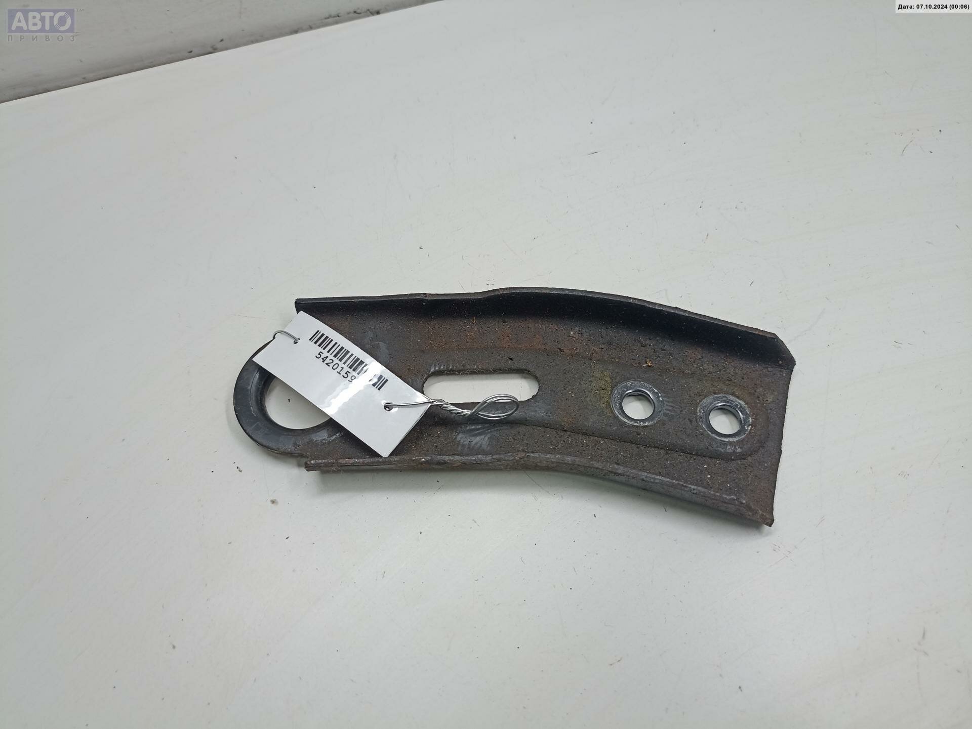 Кронштейн радиатора Opel Meriva A (2003-2010)