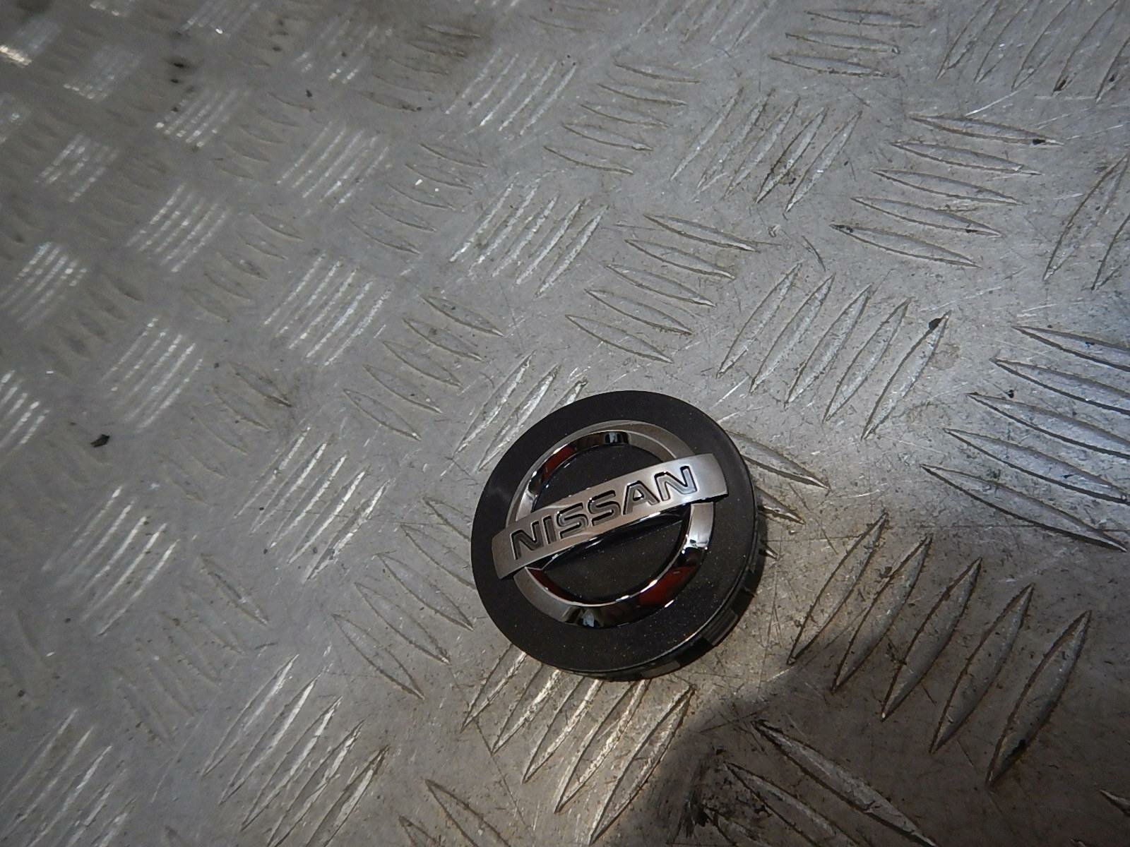 Б/У Колпак декоративный легкосплавного диска, Nissan (Ниссан)-JUKE (15-) NISSAN JUKE (15-) Новый. 418592 NISSAN арт. 403...