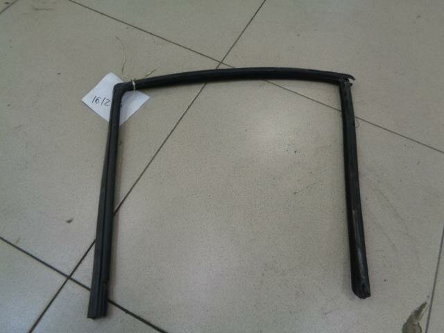 Уплотнитель стекла двери задней правой от Iran Khodro Samand 2003>