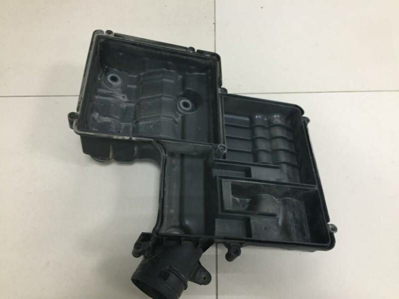 Корпус воздушного фильтра Skoda Octavia A7 2013 кат.номер: 04E129607AS